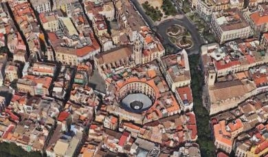 La curiositat geomètrica de la plaça Redona.