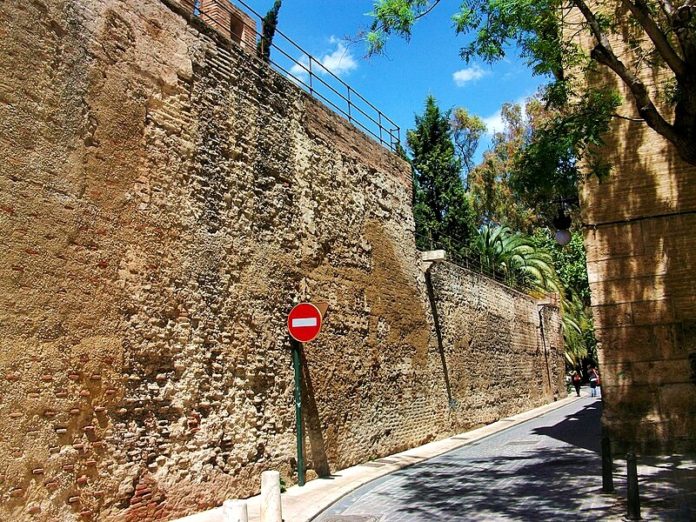 L'únic llenç de muralla medieval cristiana existent a València.