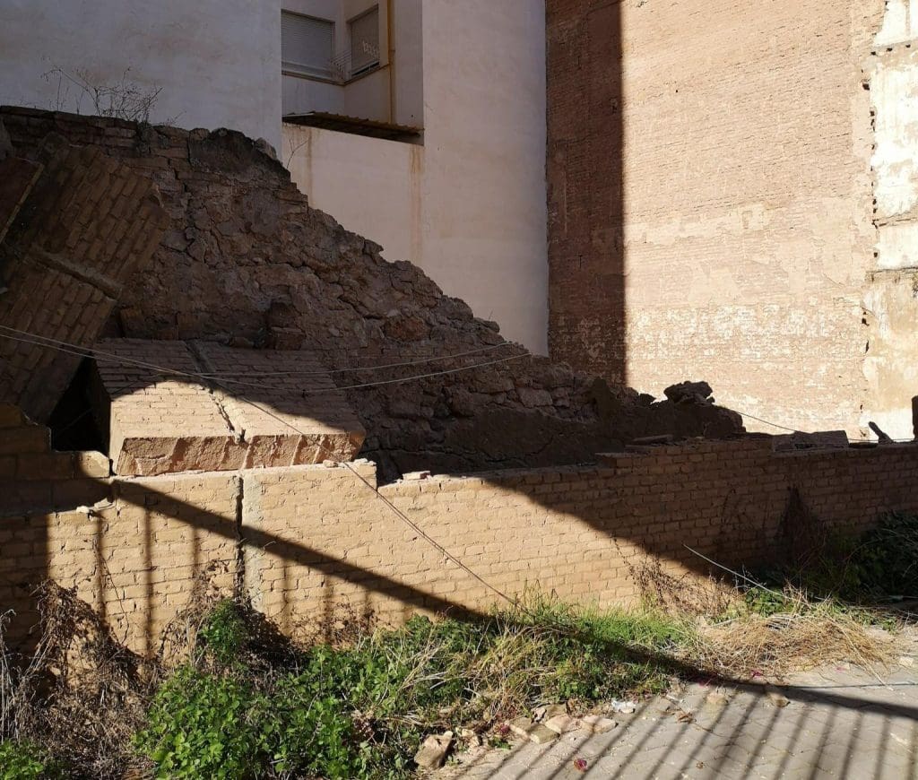 Comienza el derribo de las naves de Zaidia a pesar de que la empresa ...
