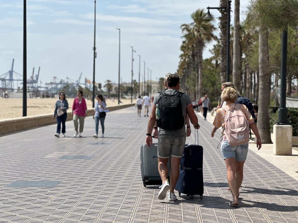València vive el mejor verano de su historia al crecer un 9,1% la ...