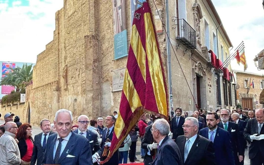 Valencia vuelve a honrar a Sant Jordi con una solemne procesión cívica ...