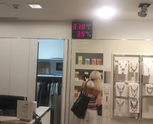 CGT denuncia que Zara tuvo que cerrar su tienda en Gandía por superar ...
