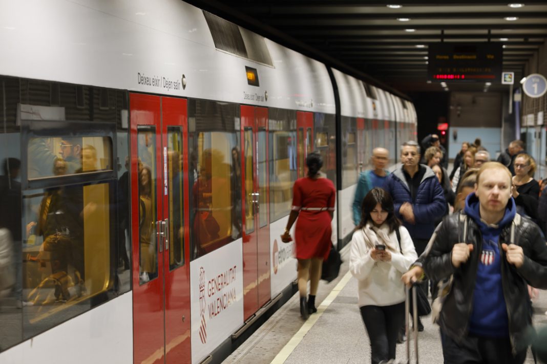 Retrasos generalizados Metrovalencia: Causas y Soluciones